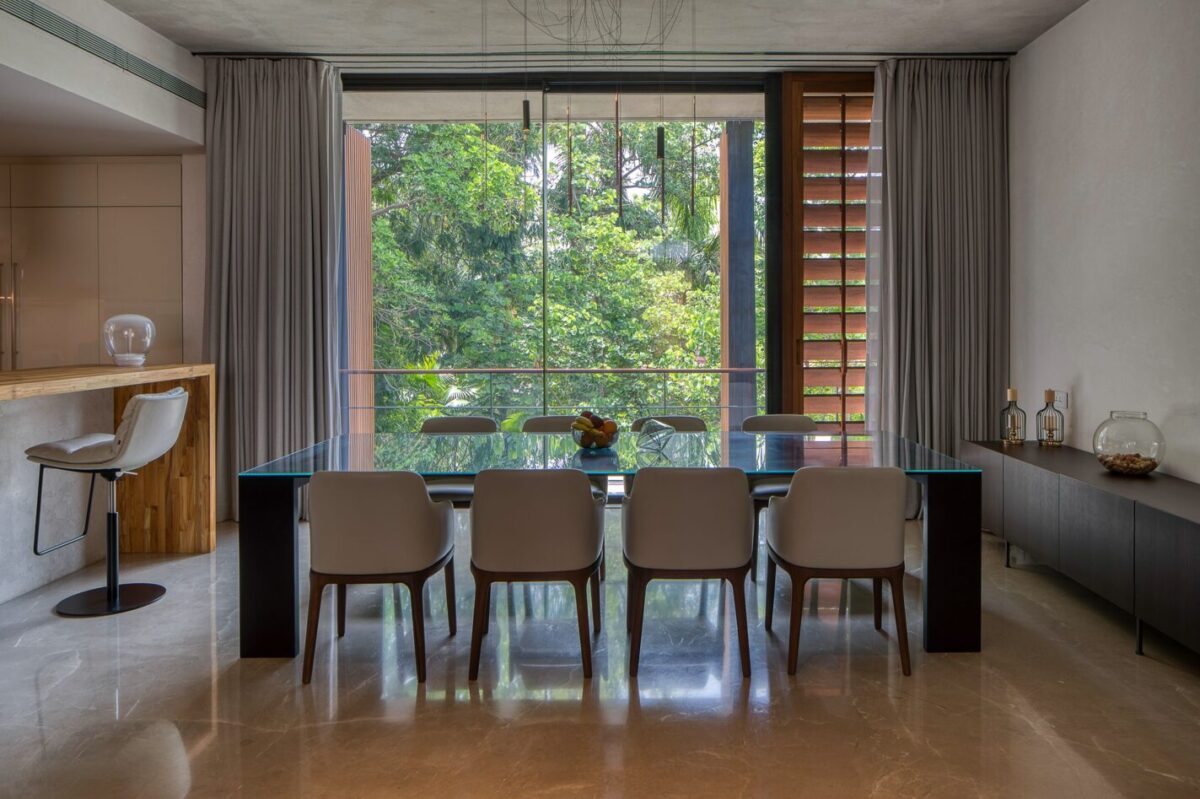 This Residential Villa Defies the Surrounding Modernity | Blocher ...