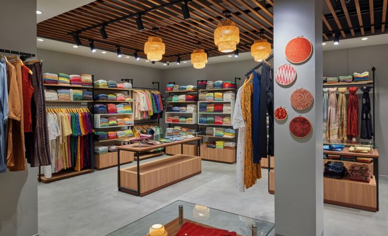 This Retail Store Design Embraces Earthy Palette in the City of Mumbai ...