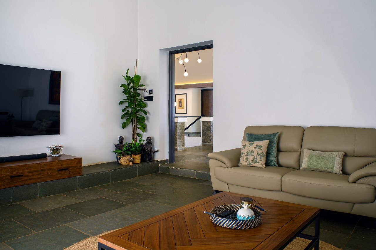 This Rustic Retreat is Inviting, Cozy and Environmentally Conscious ...