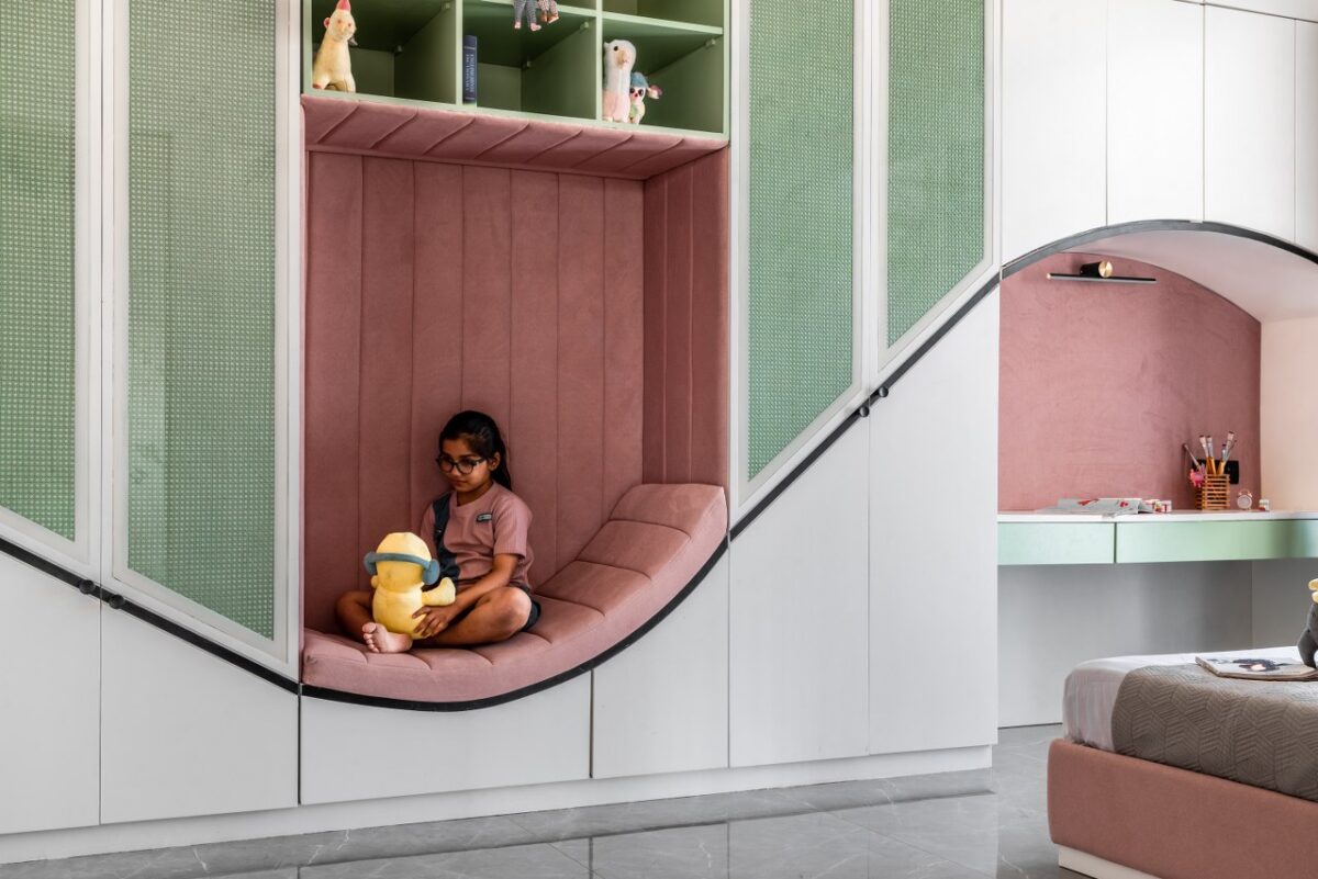 This Six Bedroom House Design Offers an Experience That is Refined ...