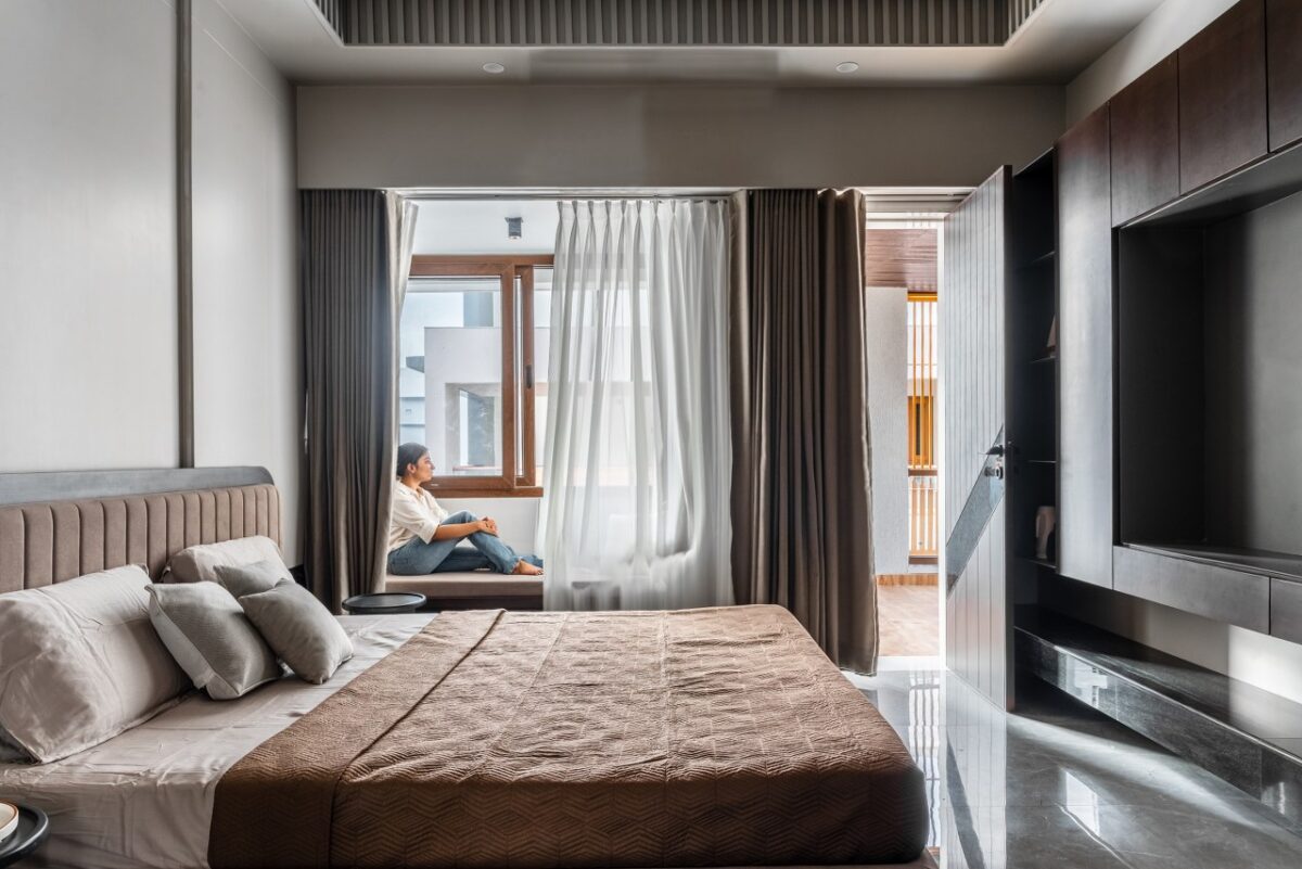 This Six Bedroom House Design Offers an Experience That is Refined ...