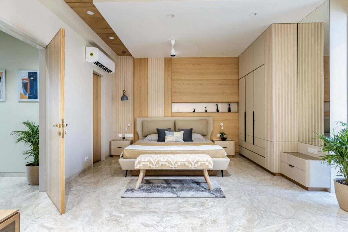 This South Facing House is in a Dense Area | Prashant Parmar Architect ...
