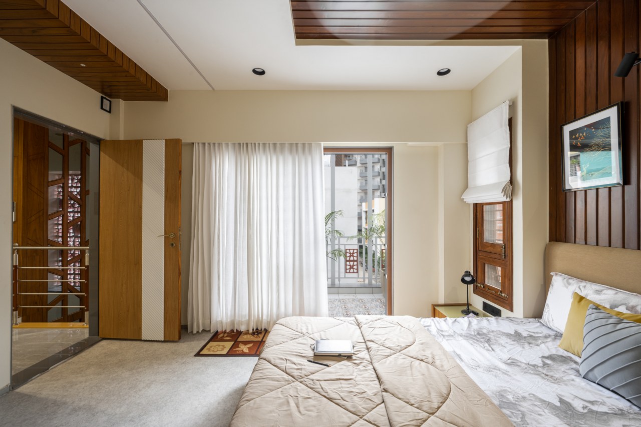 A 3 BHK Modern, Spacious House that Fosters Positivity and Calmness ...