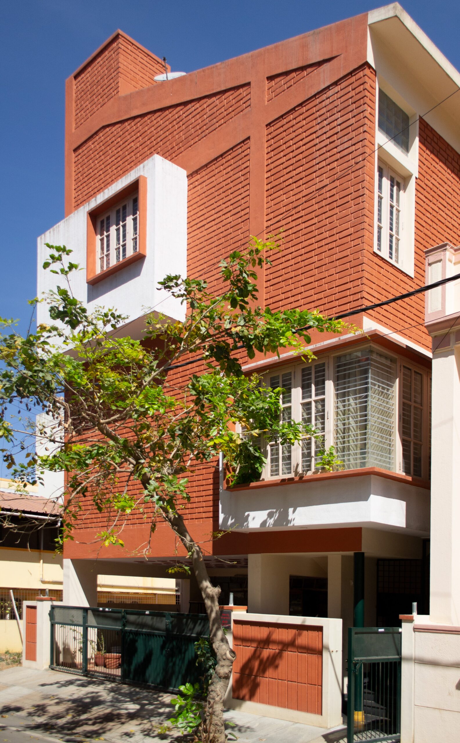 This Project Integrates Sustainable Green Architecture With Heritage ...