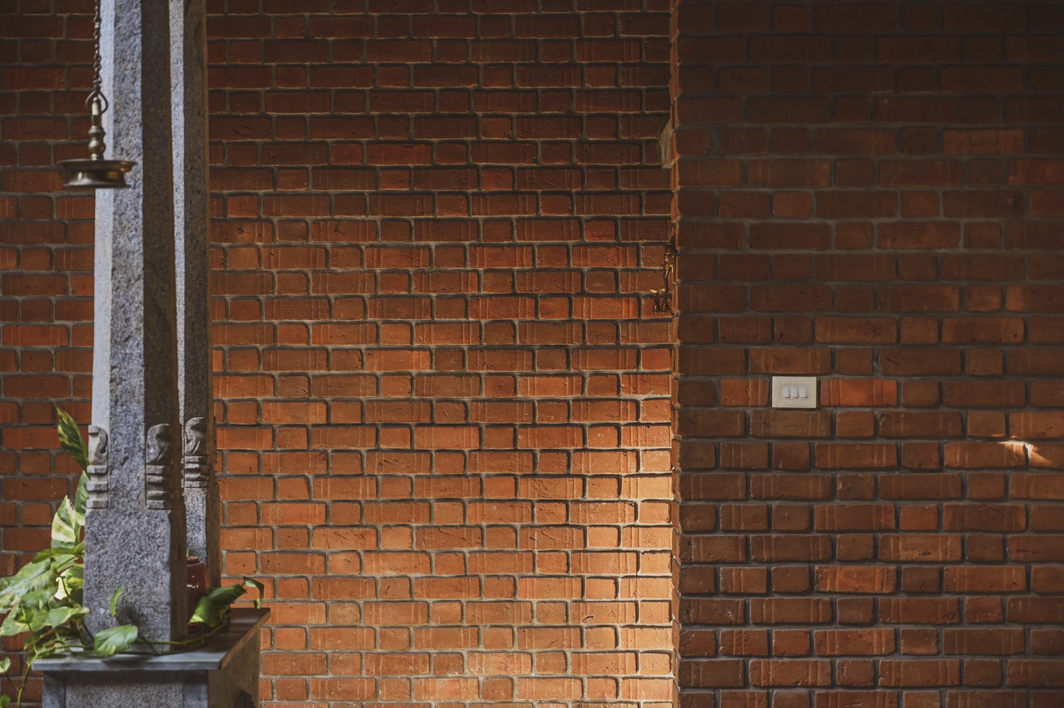 This Traditional House Design in Auroville was Designed for the Kalari ...