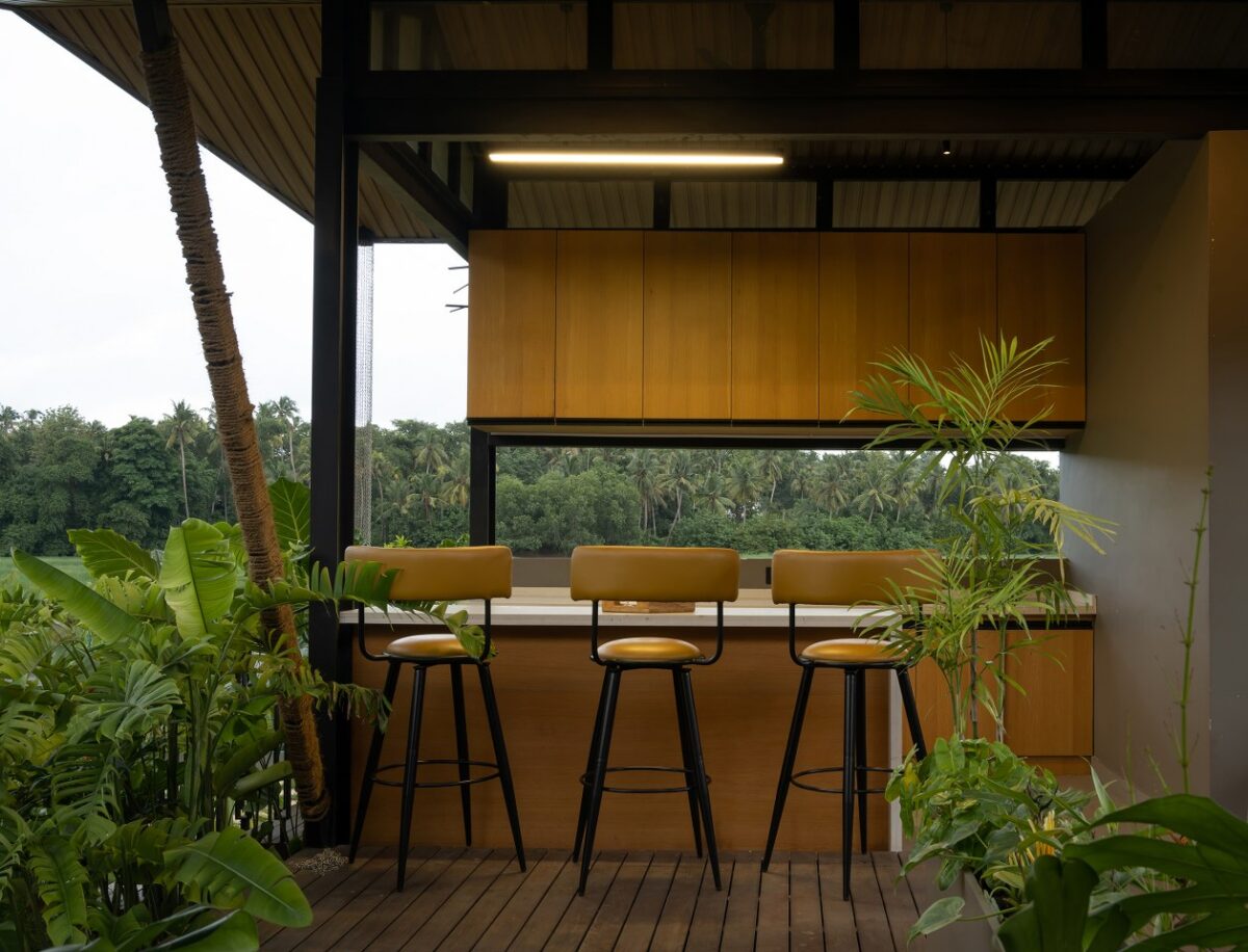 This Traditional Kerala House in Thrissur Frames the Verdant ...
