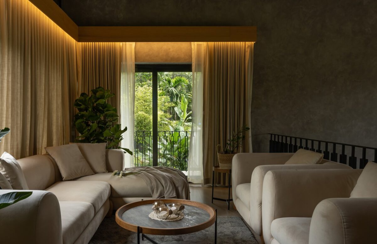 This Traditional Kerala House in Thrissur Frames the Verdant ...