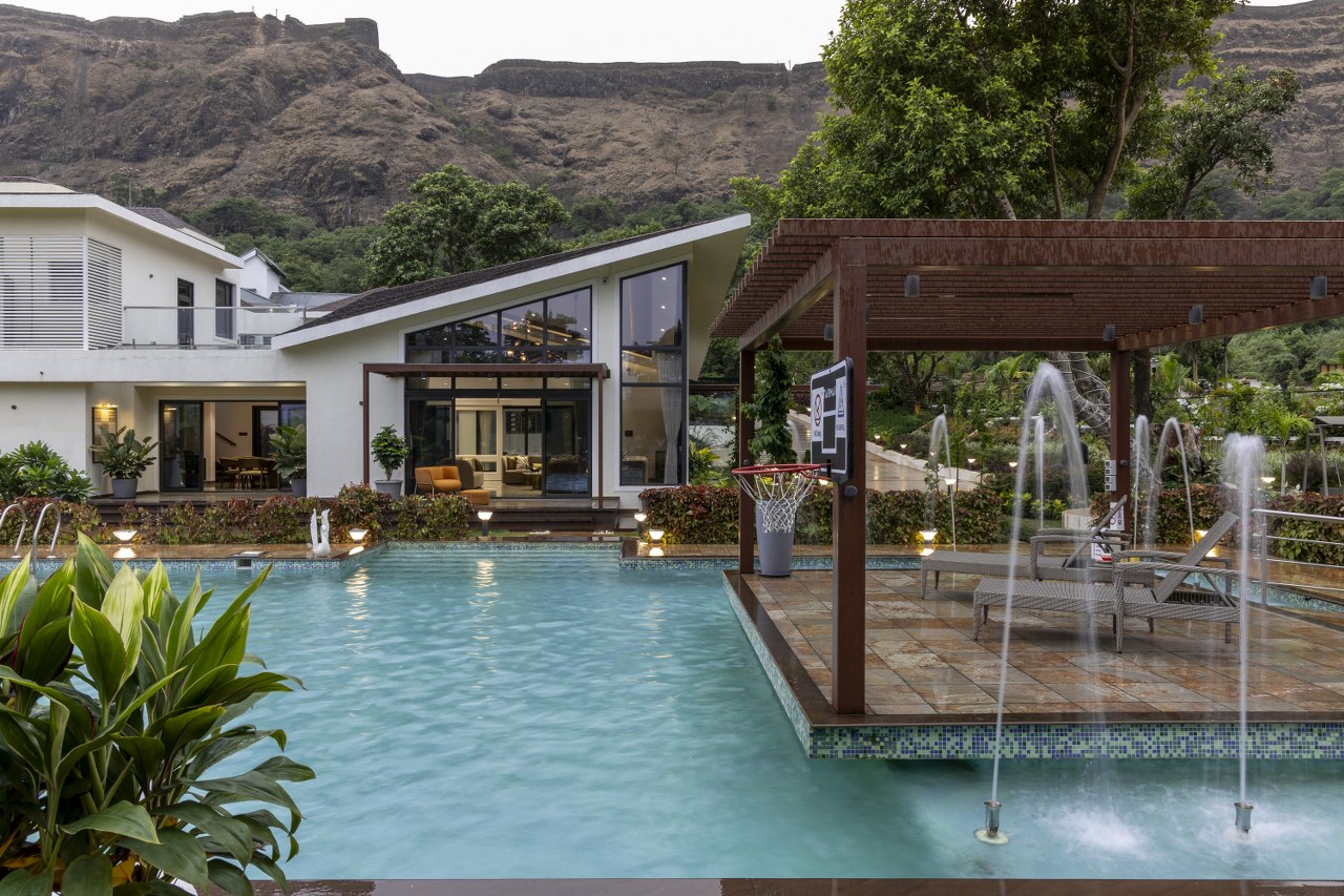 This Villa House Design is a Contemporary-Vernacular Blend | E-design ...