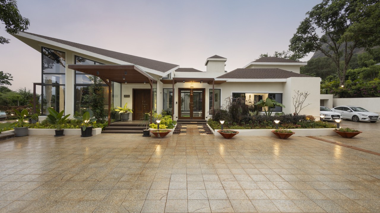 This Villa House Design is a Contemporary-Vernacular Blend | E-design ...