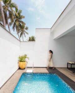 25 Room Luxury Villa Resort Seamlessly Blends With The Tropical Farm ...