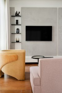 This Minimalist Flat is Modelled To Cater To The Diametrically Opposing ...