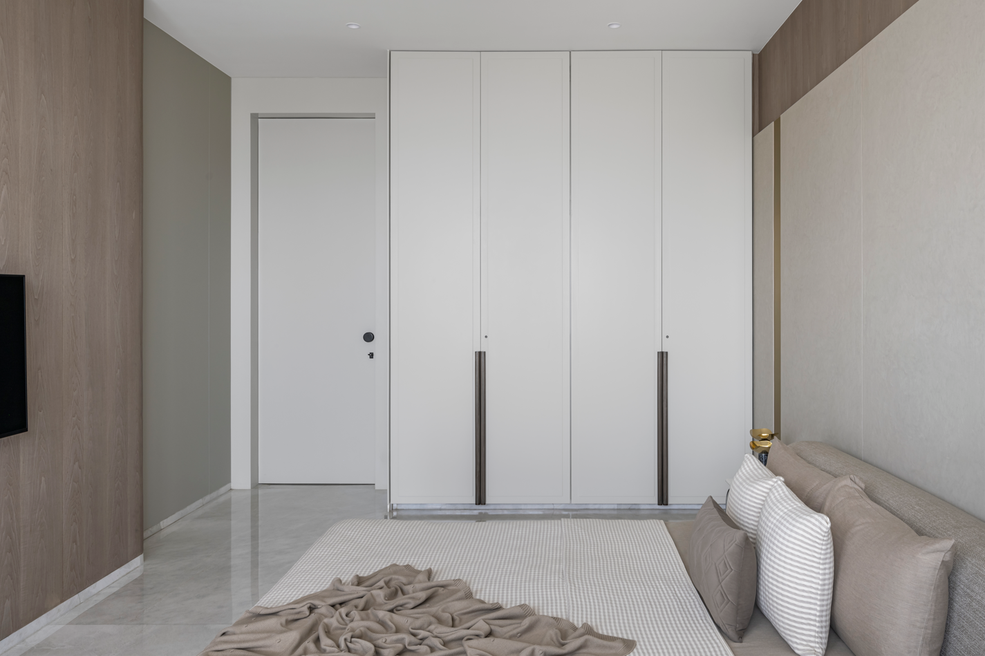 This Residential Interior Design Has a Harmonious Environment | Zero ...