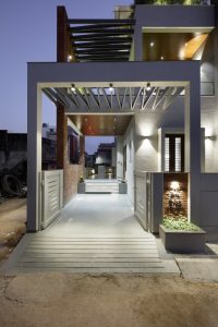 This Baroda House Brings Together Contemporary and Ethnic | JIHAN ...