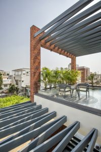 This Baroda House Brings Together Contemporary and Ethnic | JIHAN ...
