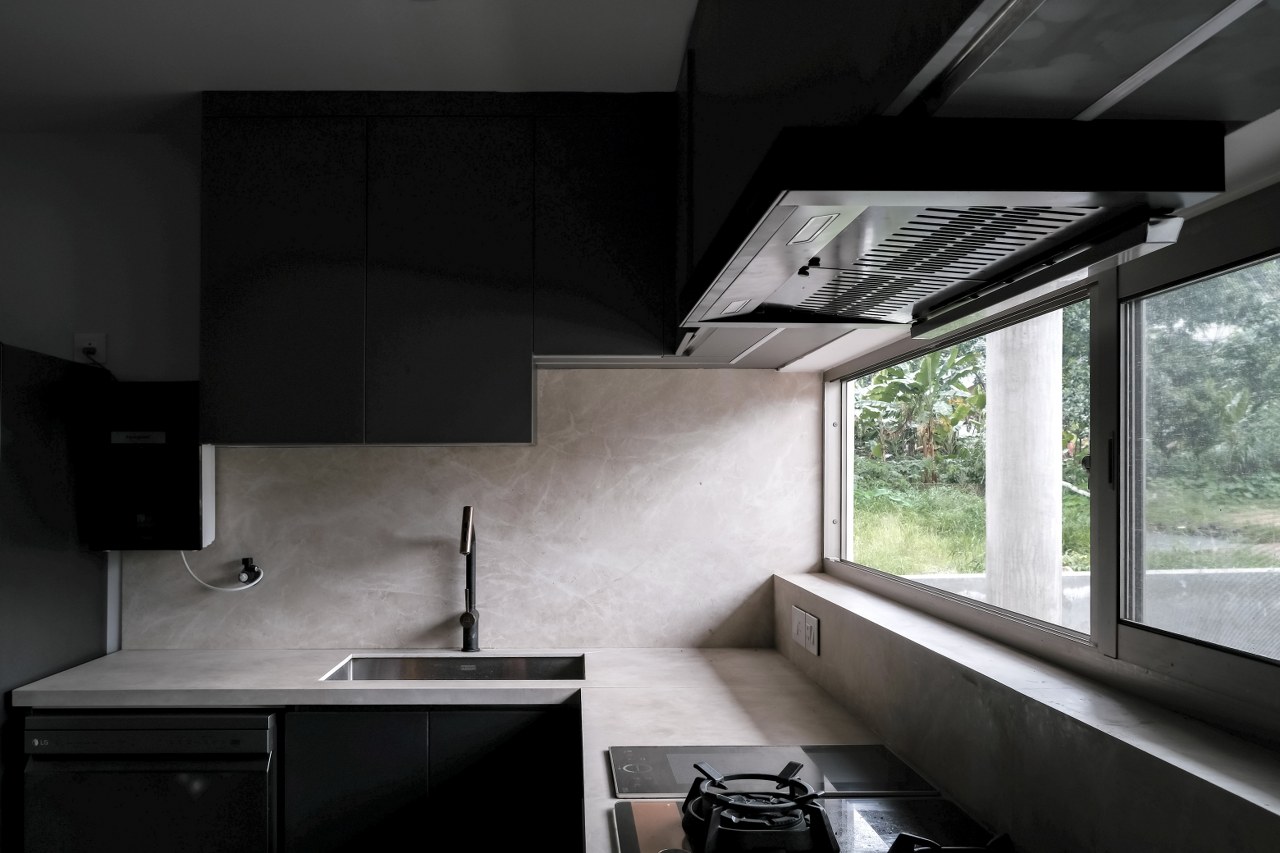 This Corner Plot House Plan Does not Compromise on Ventilation | The ...