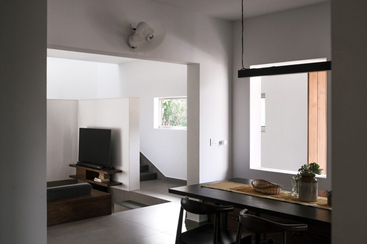 This Corner Plot House Plan Does not Compromise on Ventilation | The ...