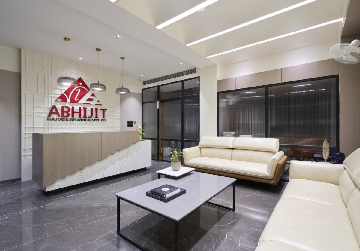 This Corporate Office Interior Design Uses A Functional Design Concept ...