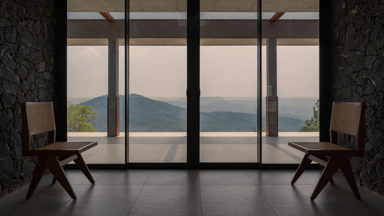 This Deck House Boasts the Highest Vantage Point in the Area | Durga ...