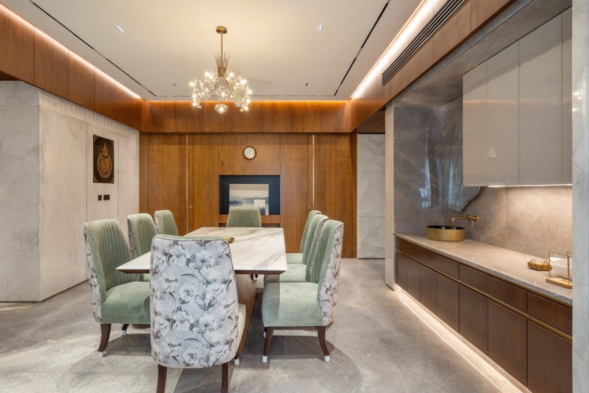 The Exterior of the Building Redefines Residences in an Urban Area ...