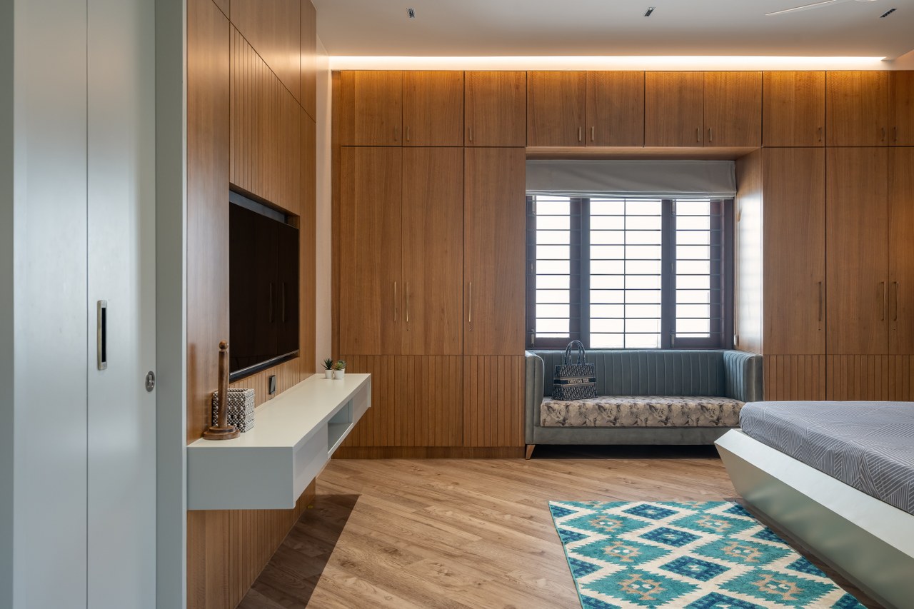 The Exterior of the Building Redefines Residences in an Urban Area ...