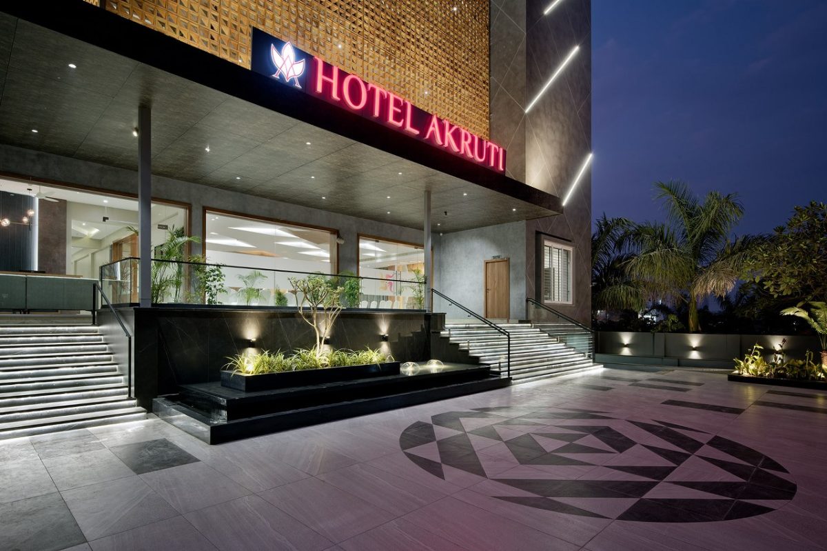 This Hotel Architecture Epitomizes a Synthesis of Modern Principles ...
