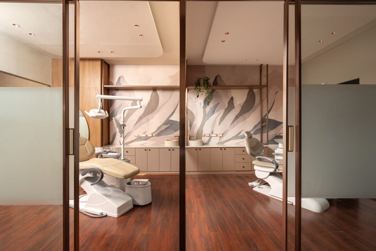 The Interior Design of Clinic Layers Different Shades of Neutrals for ...