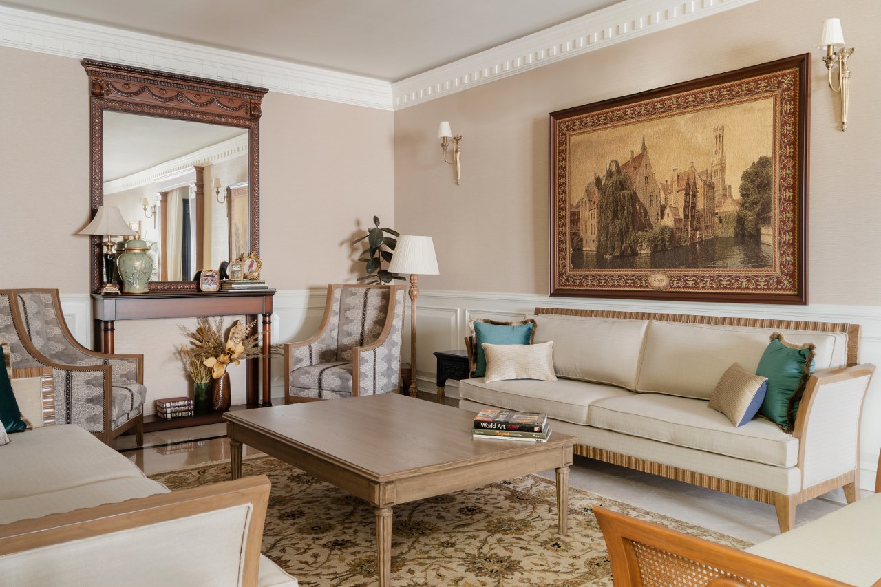 This Noida House Blends The French Charm With Georgian Sophistication ...