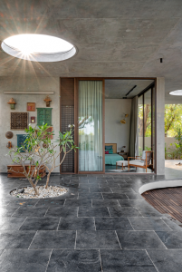 This Weekend House Reimagines the Notion of Veranda Design for a Home ...
