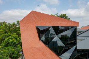 This 5000 Sqft Home Ensures That Each Living Space is Illuminated ...