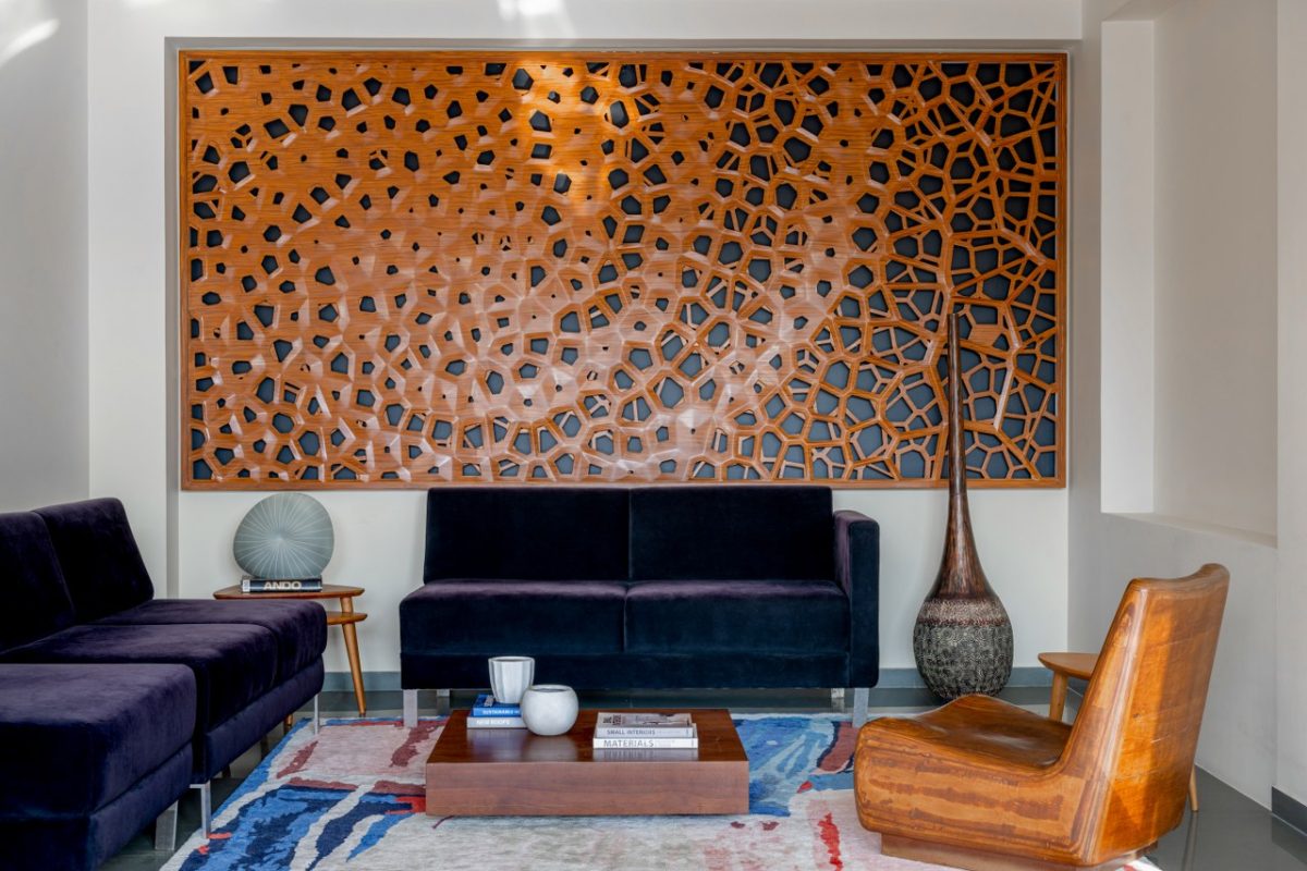 This 5000 Sqft Home Ensures That Each Living Space is Illuminated ...