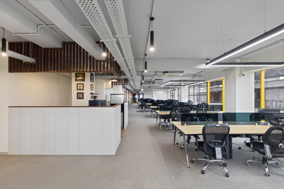 The IT Office Interior Design Creates a Dynamic and Cohesive ...