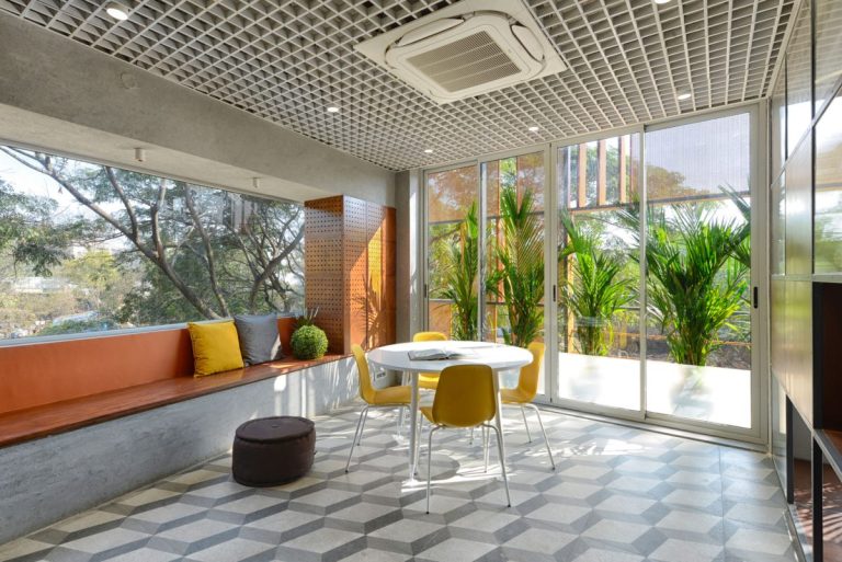 10 Types Of Office Layout For Your Modern Office Interiors