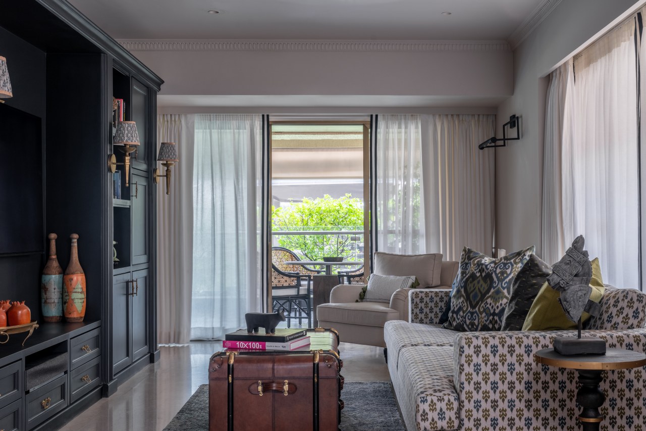 Magnificent Duplex in Mumbai Portrays a Fable of Artistic Interior ...