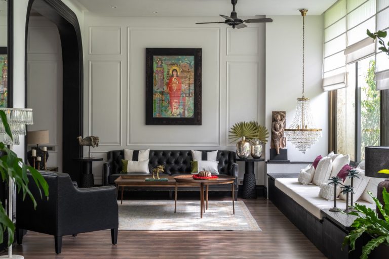 Magnificent Duplex in Mumbai Portrays a Fable of Artistic Interior ...