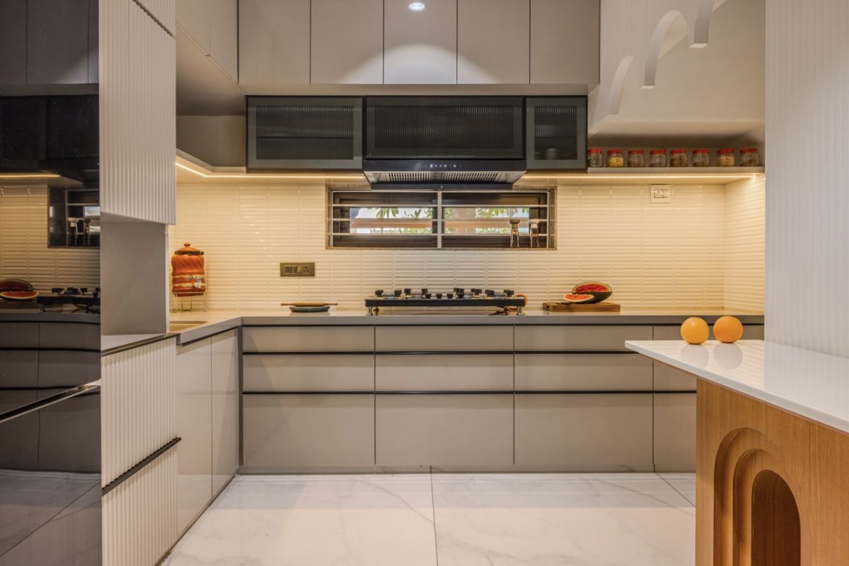 The Design of this Bungalow Goes From Inward to one that Embraces ...