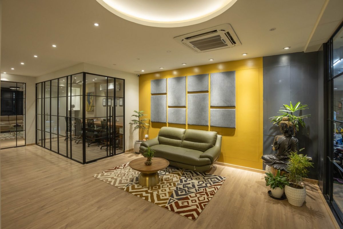 The Design of the Office Interior Envisions a Relaxed Ambience | B and ...
