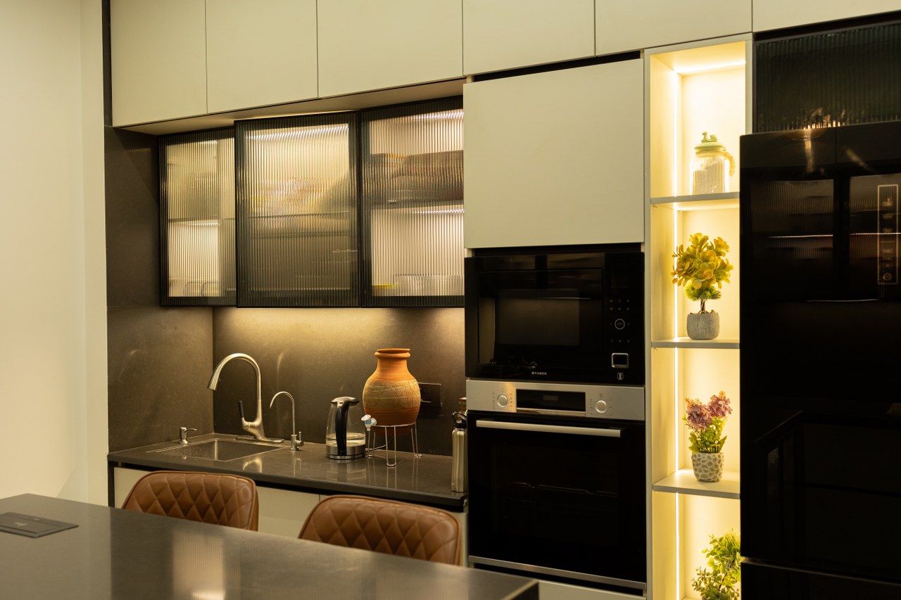 This Three Generation House has a Warm and Cozy Material Palette ...