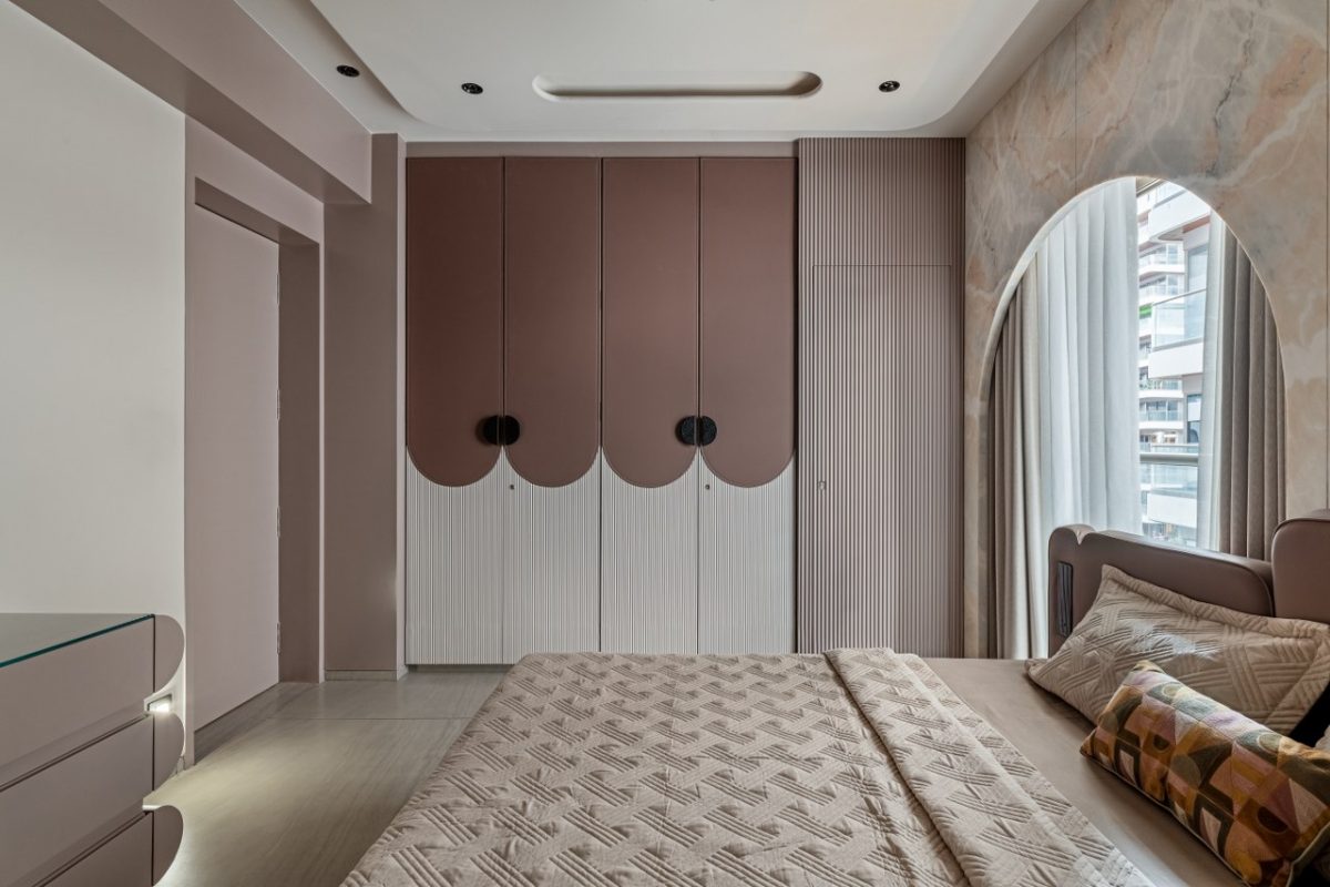This Indian Luxury House Envelop Visitors in a Sense of Comfort and ...
