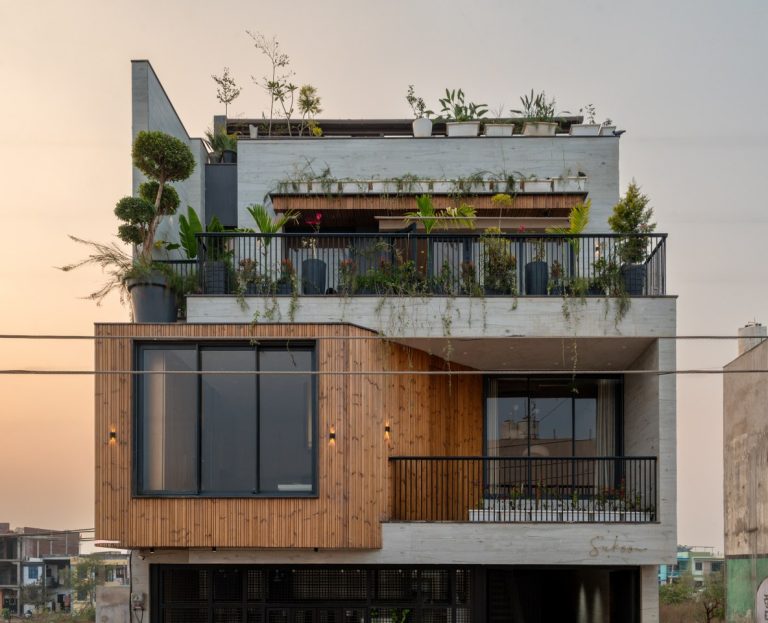 The Interior Design of this House is Designed with Close Attention to ...