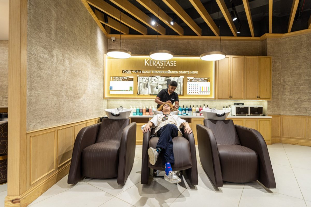 This Modern Salon is a Sanctuary of Luxury and Comfort | Studio Suba