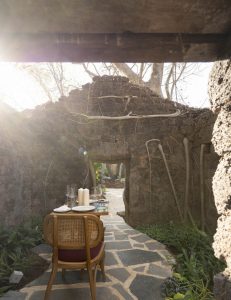 This Restaurant Breathes Life into a 200 Year Old Portuguese Villa ...