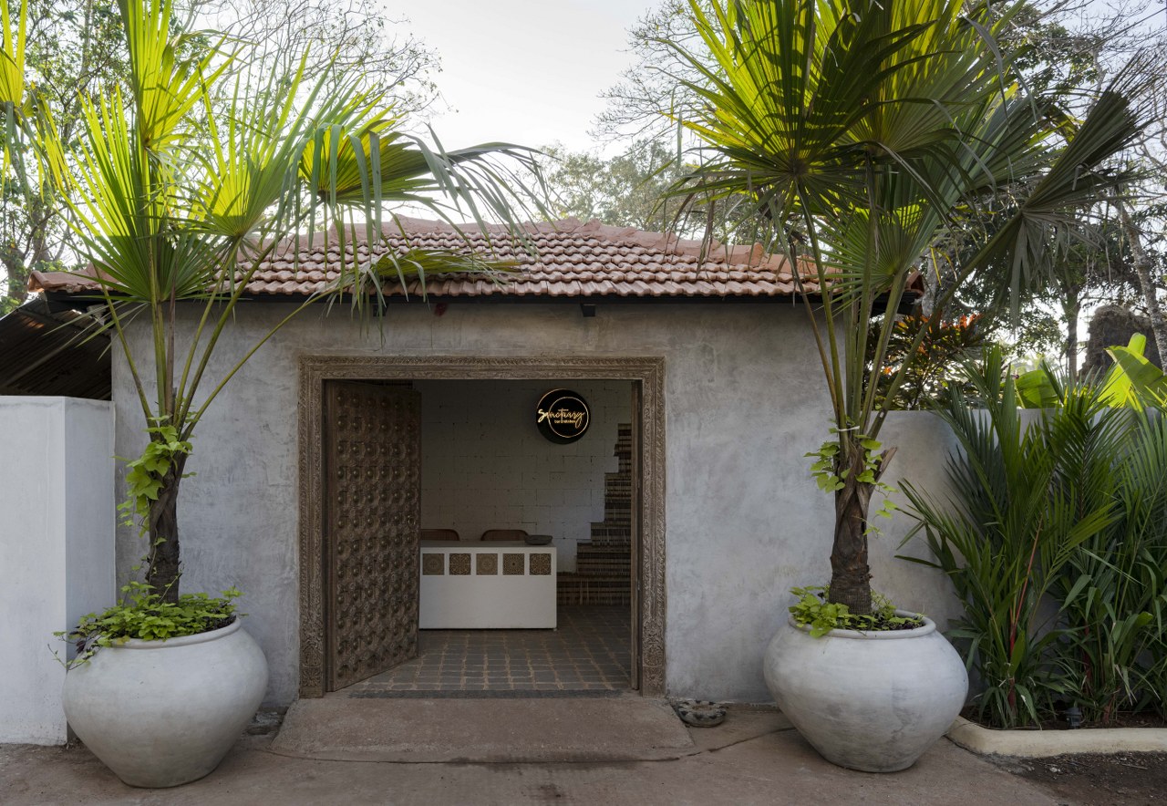 This Restaurant Breathes Life into a 200 Year Old Portuguese Villa ...