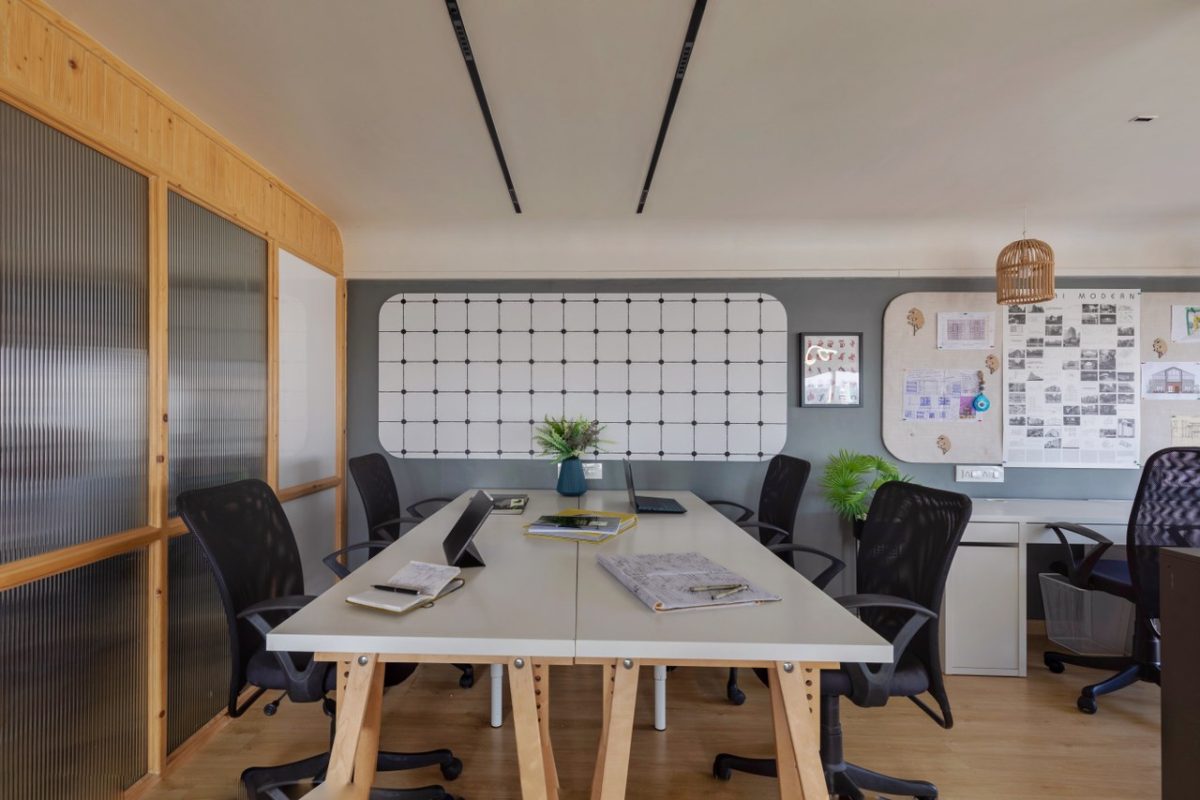 The Scandinavian Interior of this Studio is Both Intimate and Expansive ...