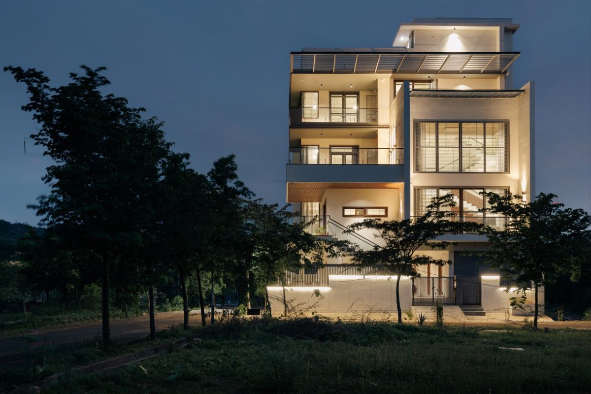 This Terrace House is Amidst the Scenic Hillocks | Studio HC & Akshata ...