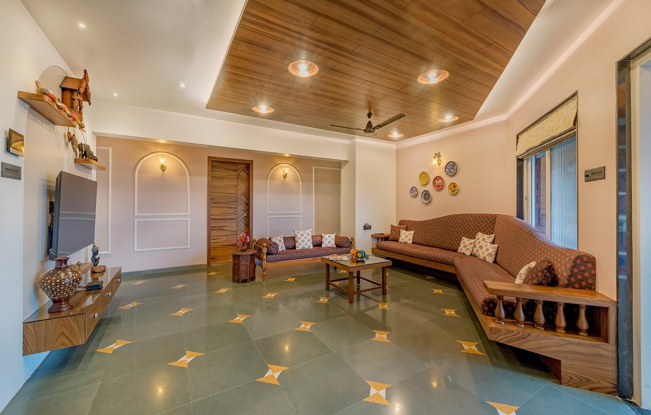 This 5 Story Building has an Ethnic Theme with an Emphasis on ...