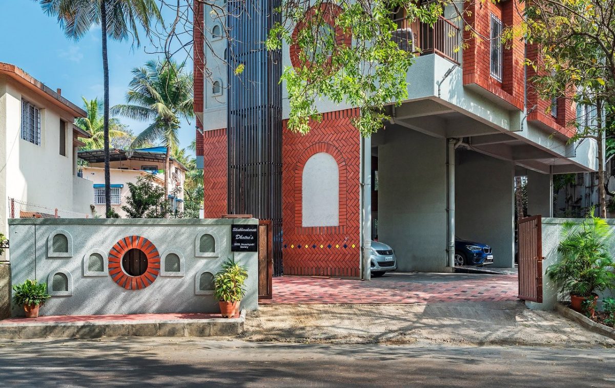 This 5 Story Building has an Ethnic Theme with an Emphasis on ...