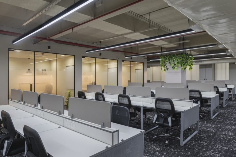This Office Interior Design Makes Every Visitor Feel Good | Studio ...