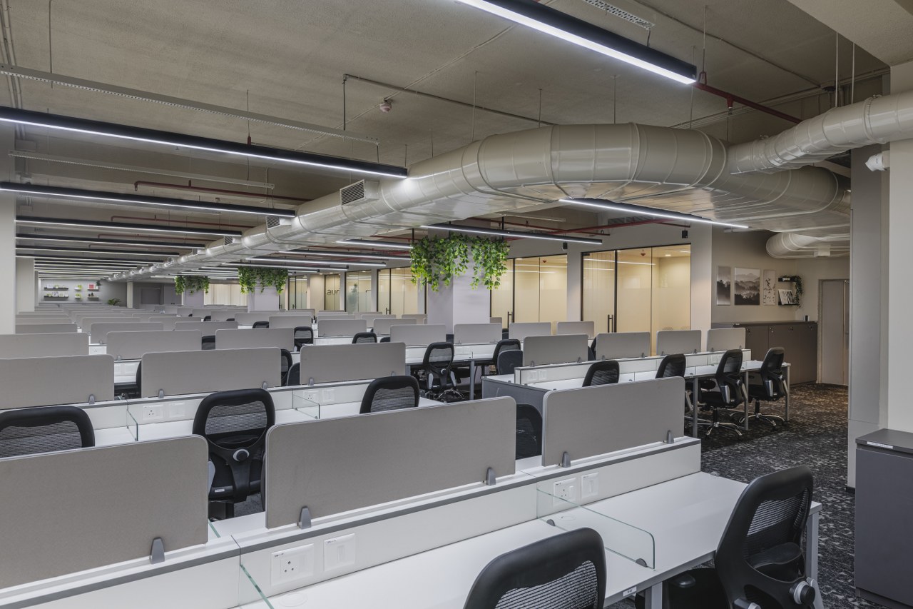 This Office Interior Design Makes Every Visitor Feel Good | Studio ...