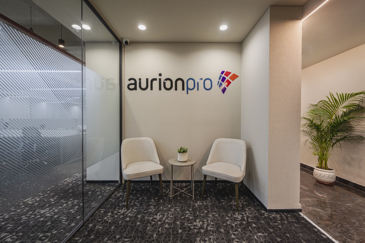 This Office Interior Design Makes Every Visitor Feel Good | Studio ...