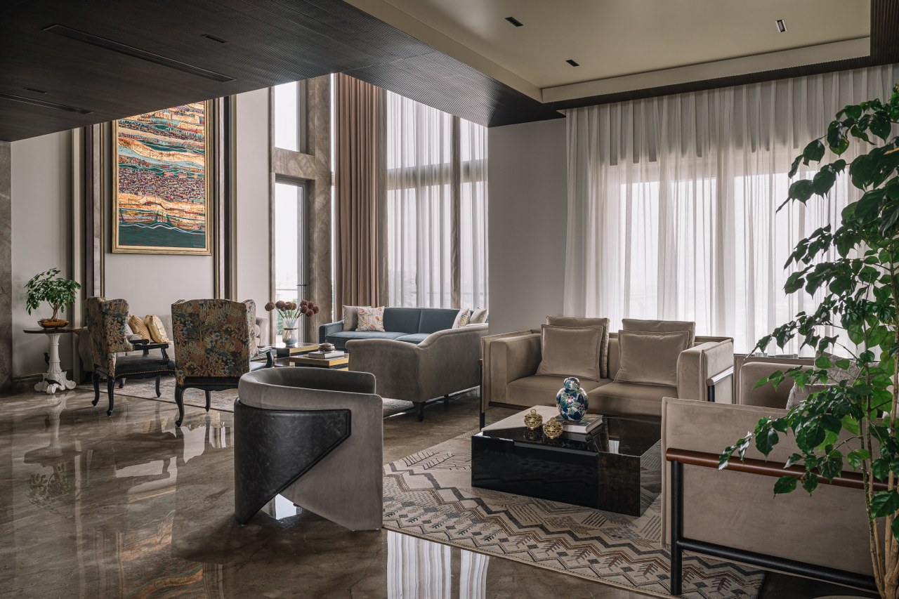 The Classic Style Interior Steals the Spotlight with its Exceptional ...